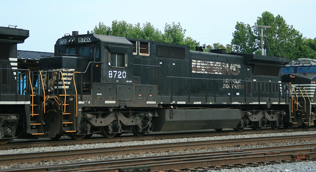 NS 8720